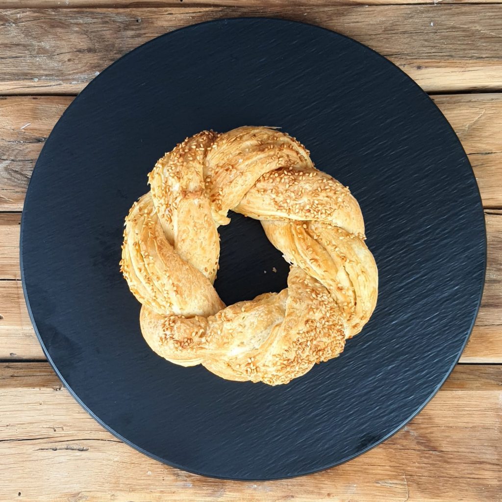 Covrig foietaj cu susan – Dorbob